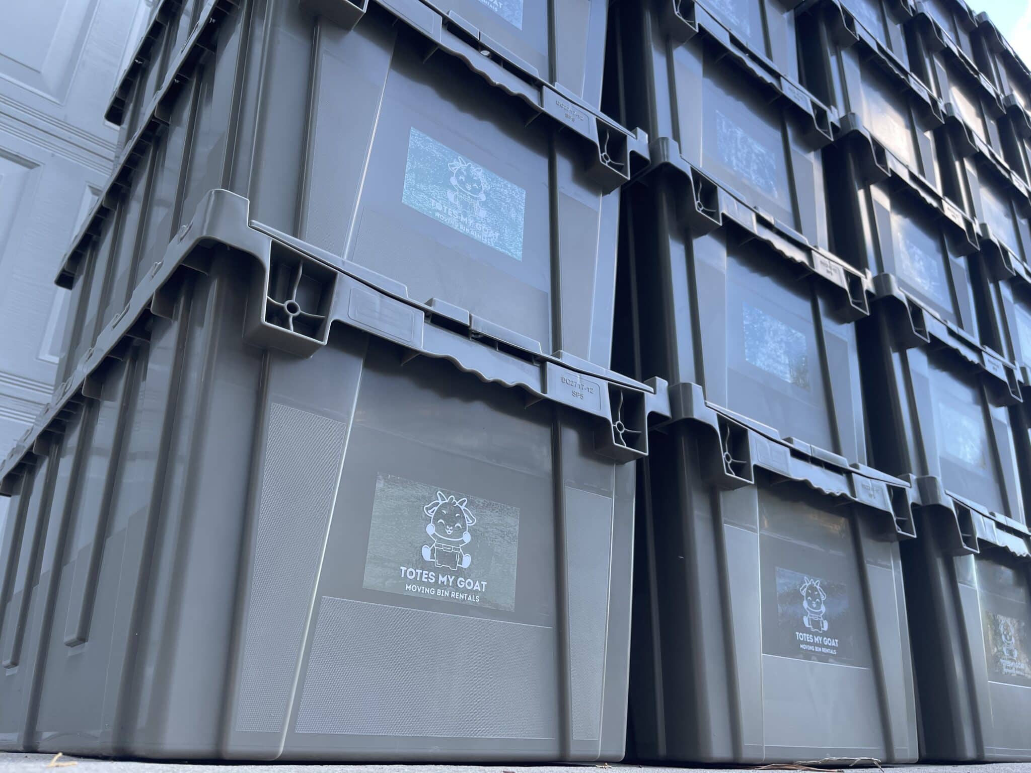 Moving Totes Rental - Rental Moving Boxes and Bins